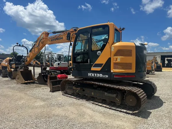 2018 Hyundai HX130 LCR Compact Excavator - EQ0050225
